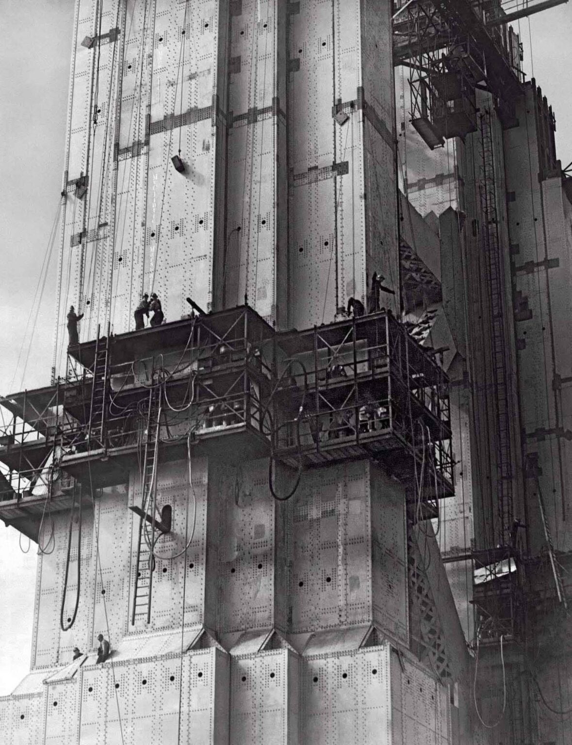 Building the Iconic Golden Gate Bridge in Rare Photographs, 1930s ...