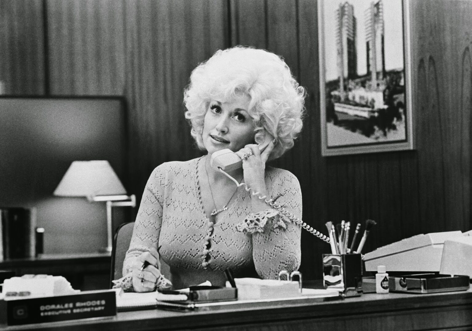 Stunning Vintage Photos of Dolly Parton: A Look Back at Her Iconic ...